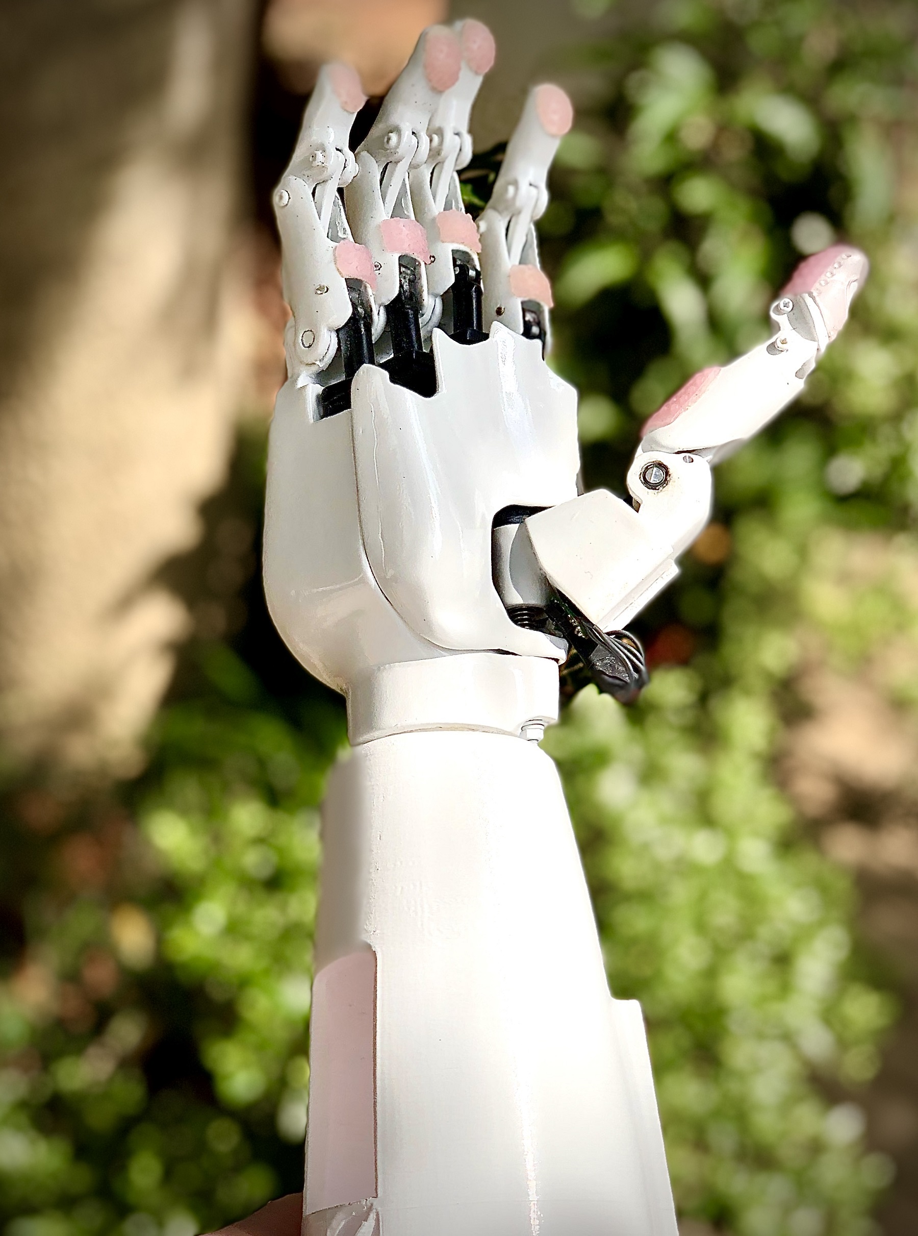 Low Cost Electronic Prosthetic Hand With An Artificial Intelligence (AI ...